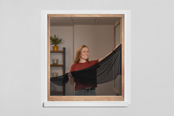 Elastisches Fliegengitter Fur Fenster Mit Wetterschenkel